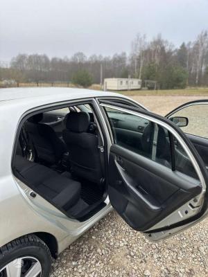 Pelēks Toyota Corolla 2006 Vievis, ar dzinēja tilpumu 1.40 L un nobraukumu 219 tūkst. km par 1960 €, foto 13 vietnē AUTOMOTO.COM.LV