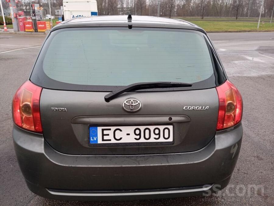 Grey Toyota Corolla 2006 in Riga, with an engine capacity of 1.60 L and mileage of 229 thousand km for 2900 €, photo 2 on AUTOMOTO.COM.LV