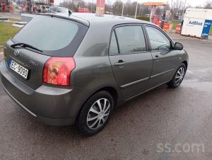 Grey Toyota Corolla 2006 in Riga, with an engine capacity of 1.60 L and mileage of 229 thousand km for 2900 €, photo 4 on AUTOMOTO.COM.LV