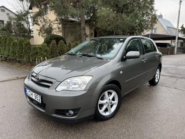 Grey Toyota Corolla 2006 in Kaunas, with an engine capacity of 2.00 L and mileage of 317 thousand km for 1950 €, photo 2 on AUTOMOTO.COM.LV