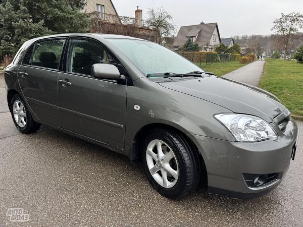 Grey Toyota Corolla 2006 in Kaunas, with an engine capacity of 2.00 L and mileage of 317 thousand km for 1950 €, photo 4 on AUTOMOTO.COM.LV