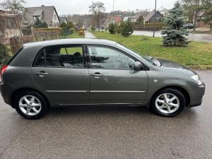 Grey Toyota Corolla 2006 in Kaunas, with an engine capacity of 2.00 L and mileage of 317 thousand km for 1950 €, photo 5 on AUTOMOTO.COM.LV