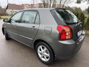 Grey Toyota Corolla 2006 in Kaunas, with an engine capacity of 2.00 L and mileage of 317 thousand km for 1950 €, photo 9 on AUTOMOTO.COM.LV