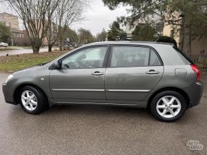 Grey Toyota Corolla 2006 in Kaunas, with an engine capacity of 2.00 L and mileage of 317 thousand km for 1950 €, photo 10 on AUTOMOTO.COM.LV