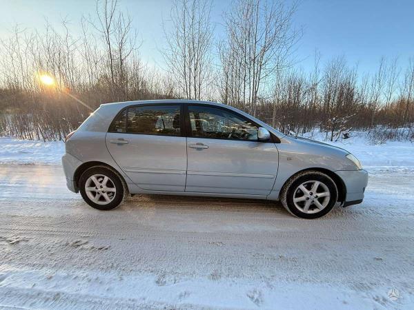 Grey Toyota Corolla 2006 in Vilnius, with an engine capacity of 1.38 L and mileage of 250 thousand km for 2950 €, photo 3 on AUTOMOTO.COM.LV