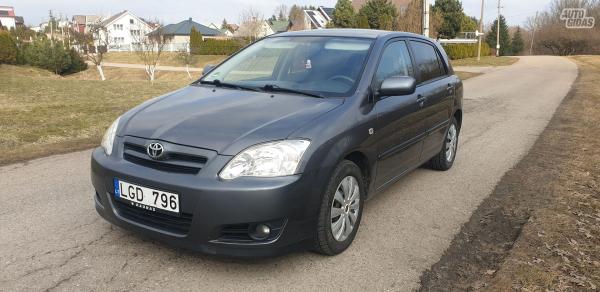 Grey Toyota Corolla 2006 in Jonava, with an engine capacity of 1.40 L and mileage of 400 thousand km for 2300 €, photo 3 on AUTOMOTO.COM.LV