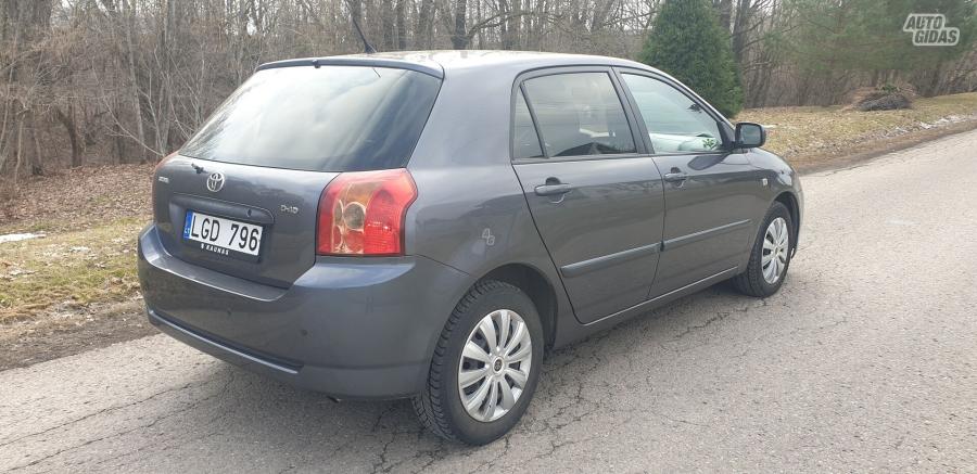 Pelēks Toyota Corolla 2006 Jonava, ar dzinēja tilpumu 1.40 L un nobraukumu 400 tūkst. km par 2300 €, foto 7 vietnē AUTOMOTO.COM.LV