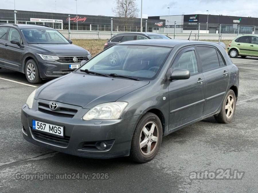 Pelēks Toyota Corolla 2006 Tallina, ar dzinēja tilpumu 1.60 L un nobraukumu 132 tūkst. km par 2490 €, foto 1 vietnē AUTOMOTO.COM.LV