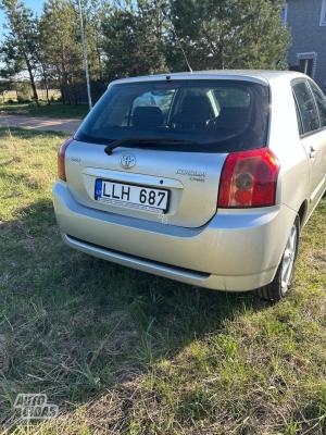 Pelēks Toyota Corolla 2006 Viļņa, ar dzinēja tilpumu 2.00 L un nobraukumu 276 tūkst. km par 1800 €, foto 5 vietnē AUTOMOTO.COM.LV