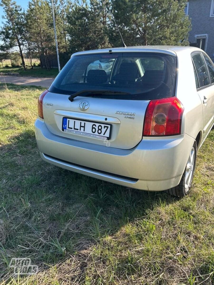Pelēks Toyota Corolla 2006 Viļņa, ar dzinēja tilpumu 2.00 L un nobraukumu 276 tūkst. km par 1800 €, foto 5 vietnē AUTOMOTO.COM.LV