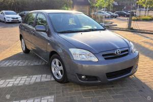 Grey Toyota Corolla 2006 in Vilnius, with an engine capacity of 1.40 L and mileage of 196 thousand km for 2400 €, photo  on AUTOMOTO.COM.LV
