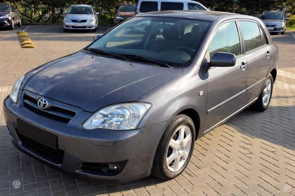 Pelēks Toyota Corolla 2006 Viļņa, ar dzinēja tilpumu 1.40 L un nobraukumu 196 tūkst. km par 2400 €, foto 4 vietnē AUTOMOTO.COM.LV