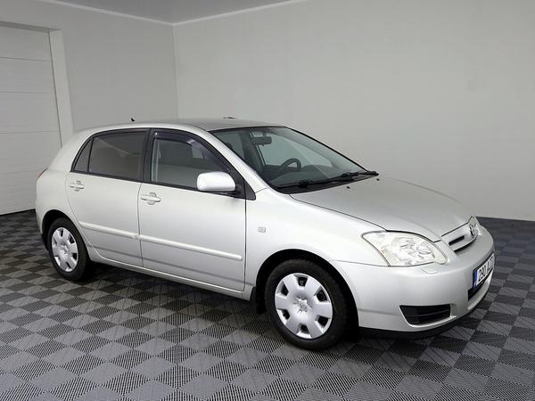 Grey Toyota Corolla 2006 in Tallinn, with an engine capacity of 1.40 L and mileage of 279 thousand km for 1899 €, photo 1 on AUTOMOTO.COM.LV