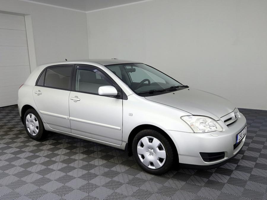 Grey Toyota Corolla 2006 in Tallinn, with an engine capacity of 1.40 L and mileage of 279 thousand km for 1899 €, photo 1 on AUTOMOTO.COM.LV
