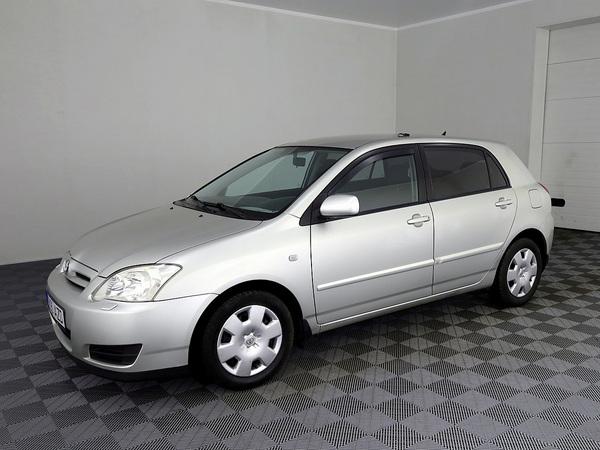 Grey Toyota Corolla 2006 in Tallinn, with an engine capacity of 1.40 L and mileage of 279 thousand km for 1899 €, photo 2 on AUTOMOTO.COM.LV