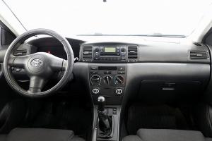 Grey Toyota Corolla 2006 in Tallinn, with an engine capacity of 1.40 L and mileage of 279 thousand km for 1899 €, photo 6 on AUTOMOTO.COM.LV
