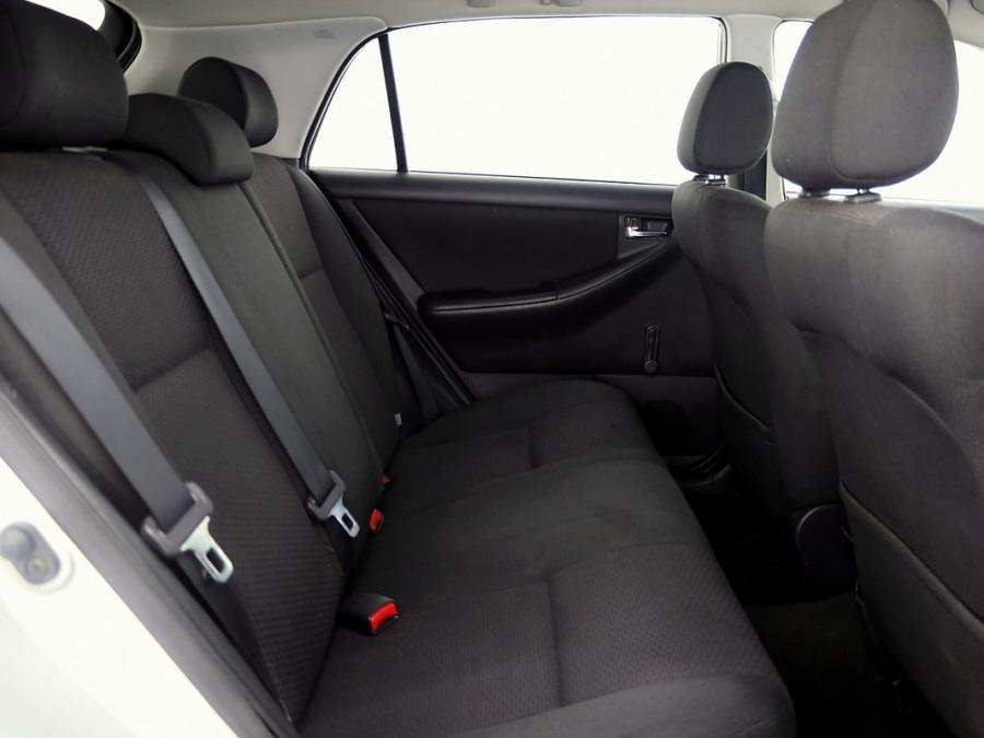 Grey Toyota Corolla 2006 in Tallinn, with an engine capacity of 1.40 L and mileage of 279 thousand km for 1899 €, photo 17 on AUTOMOTO.COM.LV
