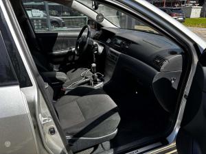 Pelēks Toyota Corolla 2006 Kauņa, ar dzinēja tilpumu 2.00 L un nobraukumu 323 tūkst. km par 1000 €, foto 10 vietnē AUTOMOTO.COM.LV