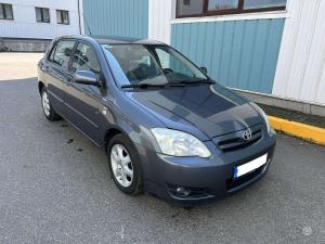 Pelēks Toyota Corolla 2006 Viļņa, ar dzinēja tilpumu 1.40 L un nobraukumu 220 tūkst. km par 2499 €, foto  vietnē AUTOMOTO.COM.LV