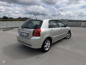Pelēks Toyota Corolla 2006 Viļņa, ar dzinēja tilpumu 1.36 L un nobraukumu 230 tūkst. km par 2350 €, foto 13 vietnē AUTOMOTO.COM.LV