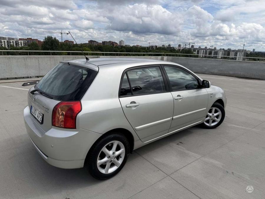 Pelēks Toyota Corolla 2006 Viļņa, ar dzinēja tilpumu 1.36 L un nobraukumu 230 tūkst. km par 2350 €, foto 14 vietnē AUTOMOTO.COM.LV