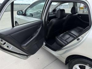 Pelēks Toyota Corolla 2006 Viļņa, ar dzinēja tilpumu 1.36 L un nobraukumu 230 tūkst. km par 2350 €, foto 19 vietnē AUTOMOTO.COM.LV