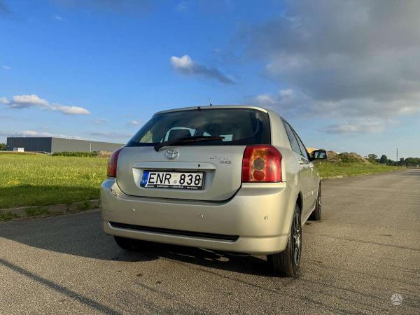 Pelēks Toyota Corolla 2006 Panevēža, ar dzinēja tilpumu 1.40 L un nobraukumu 207 tūkst. km par 1850 €, foto 6 vietnē AUTOMOTO.COM.LV