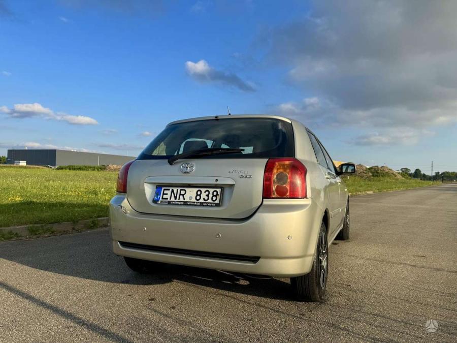 Grey Toyota Corolla 2006 in Panevezys, with an engine capacity of 1.40 L and mileage of 207 thousand km for 1850 €, photo 7 on AUTOMOTO.COM.LV