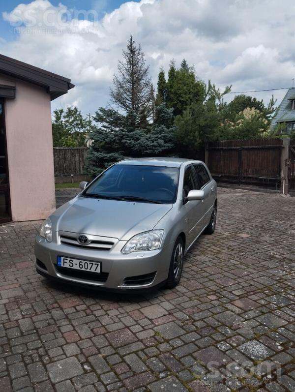 Pelēks Toyota Corolla 2006 Rīga, ar dzinēja tilpumu 1.40 L un nobraukumu 360 tūkst. km par 650 €, foto 1 vietnē AUTOMOTO.COM.LV
