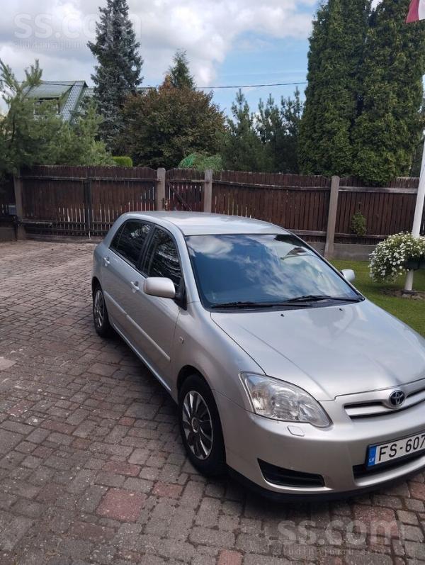 Pelēks Toyota Corolla 2006 Rīga, ar dzinēja tilpumu 1.40 L un nobraukumu 360 tūkst. km par 650 €, foto 2 vietnē AUTOMOTO.COM.LV