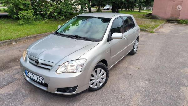 Pelēks Toyota Corolla 2006 Viļņa, ar dzinēja tilpumu 2.00 L un nobraukumu 250 tūkst. km par 1900 €, foto 2 vietnē AUTOMOTO.COM.LV