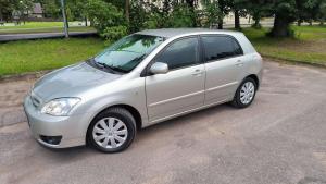 Grey Toyota Corolla 2006 in Vilnius, with an engine capacity of 2.00 L and mileage of 250 thousand km for 1900 €, photo 5 on AUTOMOTO.COM.LV