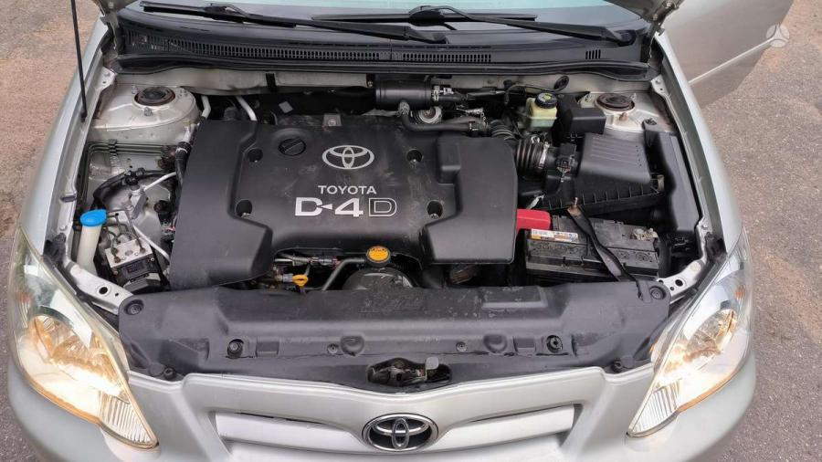 Grey Toyota Corolla 2006 in Vilnius, with an engine capacity of 2.00 L and mileage of 250 thousand km for 1900 €, photo 21 on AUTOMOTO.COM.LV