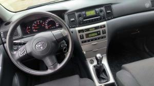 Grey Toyota Corolla 2006 in Vilnius, with an engine capacity of 2.00 L and mileage of 250 thousand km for 1900 €, photo 28 on AUTOMOTO.COM.LV
