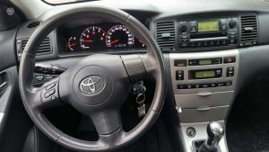 Grey Toyota Corolla 2006 in Vilnius, with an engine capacity of 2.00 L and mileage of 250 thousand km for 1900 €, photo 29 on AUTOMOTO.COM.LV