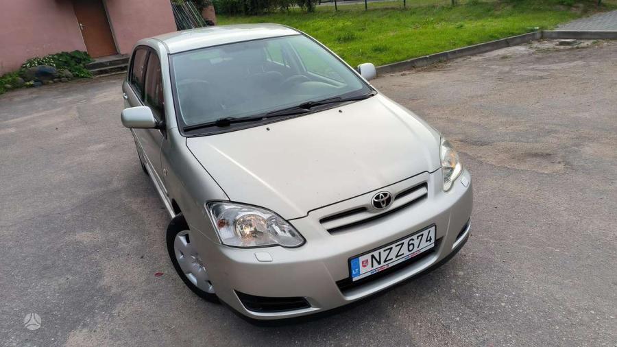 Grey Toyota Corolla 2006 in Vilnius, with an engine capacity of 1.40 L and mileage of 215 thousand km for 1700 €, photo 14 on AUTOMOTO.COM.LV
