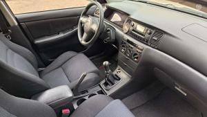 Grey Toyota Corolla 2006 in Vilnius, with an engine capacity of 1.40 L and mileage of 215 thousand km for 1700 €, photo 23 on AUTOMOTO.COM.LV