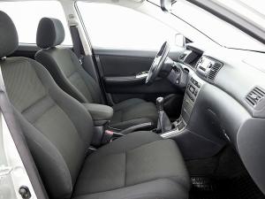 Pelēks Toyota Corolla 2006 Tallina, ar dzinēja tilpumu 1.60 L un nobraukumu 139 tūkst. km par 2599 €, foto 7 vietnē AUTOMOTO.COM.LV