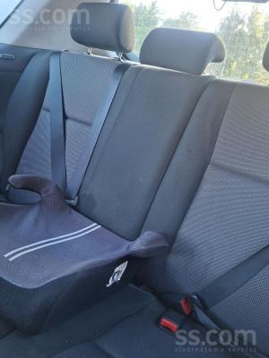 Pelēks Toyota Corolla 2006 Rīga, ar dzinēja tilpumu 1.40 L un nobraukumu 0 tūkst. km par 1850 €, foto 7 vietnē AUTOMOTO.COM.LV