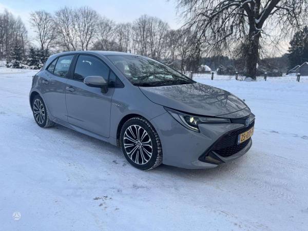 Pelēks Toyota Corolla 2019 Anykščiai, ar dzinēja tilpumu 1.80 L un nobraukumu 91 tūkst. km par 16099 €, foto 1 vietnē AUTOMOTO.COM.LV