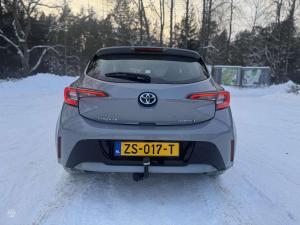 Grey Toyota Corolla 2019 in Anyksciai, with an engine capacity of 1.80 L and mileage of 91 thousand km for 16099 €, photo 3 on AUTOMOTO.COM.LV