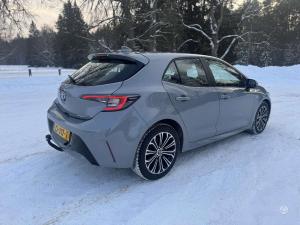 Grey Toyota Corolla 2019 in Anyksciai, with an engine capacity of 1.80 L and mileage of 91 thousand km for 16099 €, photo 4 on AUTOMOTO.COM.LV