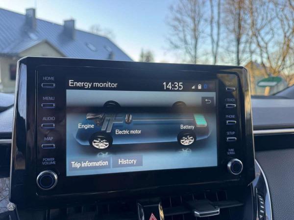 Pelēks Toyota Corolla 2019 Anykščiai, ar dzinēja tilpumu 1.80 L un nobraukumu 91 tūkst. km par 16099 €, foto 11 vietnē AUTOMOTO.COM.LV