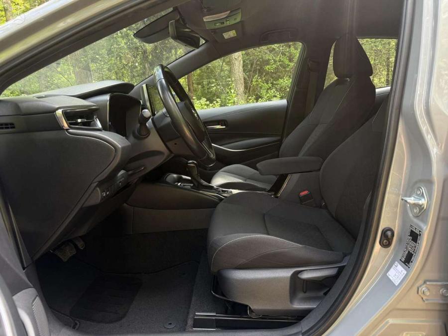 Pelēks Toyota Corolla 2019 Tauragė, ar dzinēja tilpumu 1.80 L un nobraukumu 186 tūkst. km par 12900 €, foto 14 vietnē AUTOMOTO.COM.LV