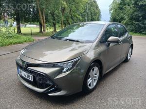 Grey Toyota Corolla 2019 in Ogre, with an engine capacity of 1.20 L and mileage of 102 thousand km for 10900 €, photo  on AUTOMOTO.COM.LV