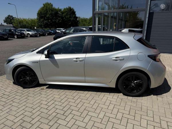 Pelēks Toyota Corolla 2019 Panevēža, ar dzinēja tilpumu 1.80 L un nobraukumu 35 tūkst. km par 15500 €, foto 5 vietnē AUTOMOTO.COM.LV