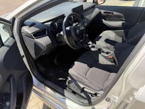 Pelēks Toyota Corolla 2019 Panevēža, ar dzinēja tilpumu 1.80 L un nobraukumu 35 tūkst. km par 15500 €, foto 7 vietnē AUTOMOTO.COM.LV