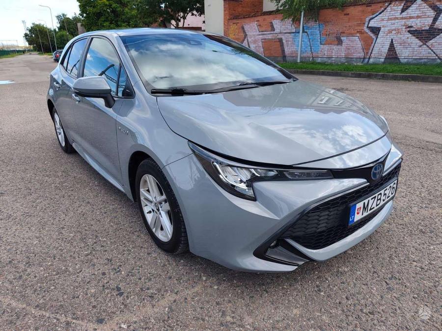 Grey Toyota Corolla 2019 in Siauliai, with an engine capacity of 1.80 L and mileage of 78 thousand km for 16200 €, photo 4 on AUTOMOTO.COM.LV