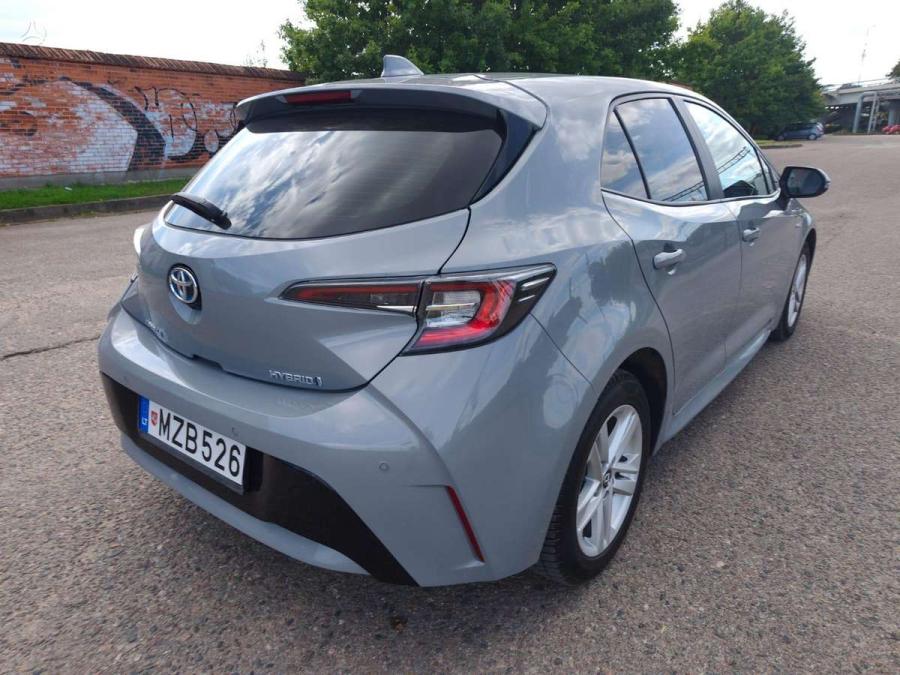 Grey Toyota Corolla 2019 in Siauliai, with an engine capacity of 1.80 L and mileage of 78 thousand km for 16200 €, photo 5 on AUTOMOTO.COM.LV