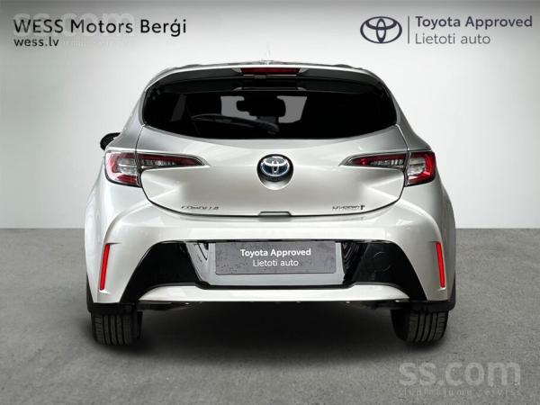 Pelēks Toyota Corolla 2019 Rīga, ar dzinēja tilpumu 1.80 L un nobraukumu 135 tūkst. km par 15990 €, foto 5 vietnē AUTOMOTO.COM.LV